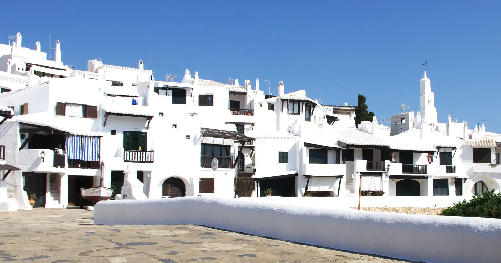 Binibeca Menorca: Qué que ver en este pueblo de pescadores